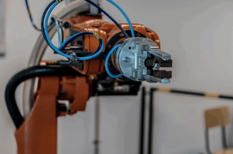 Tool Geometry Remains Vital in Smart CNC and Robotics Era ...